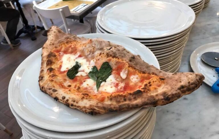 The Authentic Neapolitan Pizza Experience - Exploring Naples, Italy